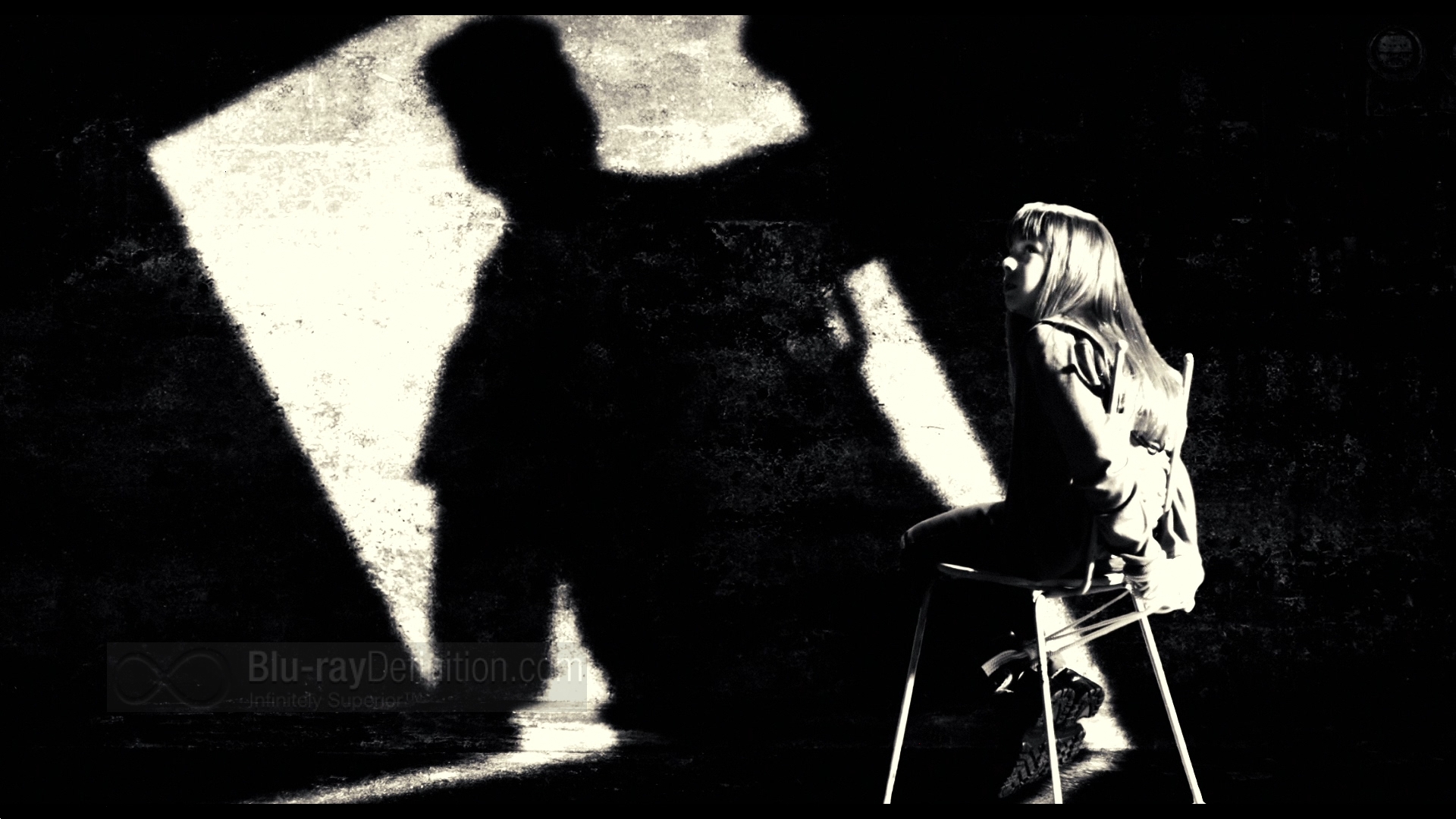 Sin City: Theatrical & Recut, Extended Unrated Versions Blu-ray Review ...