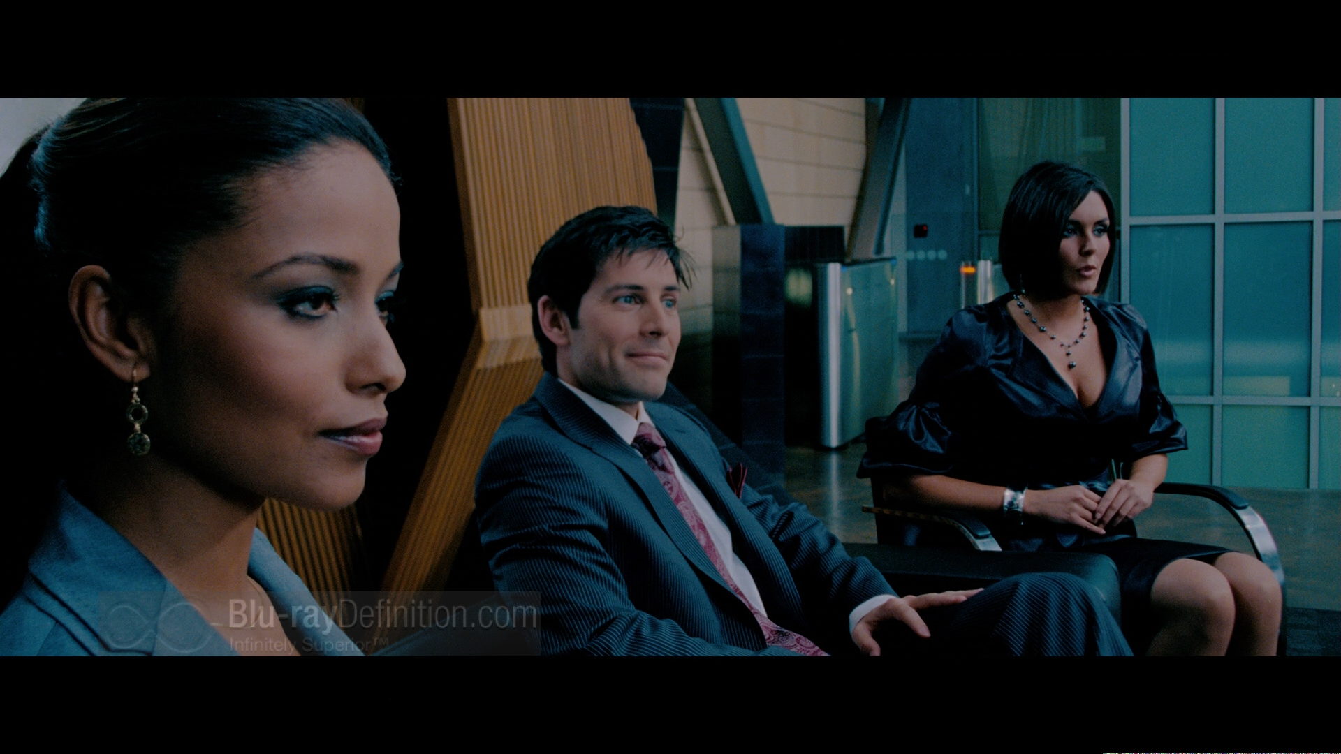 Surrogates Blu-ray Review High-Resolution Screen Captures | TheaterByte