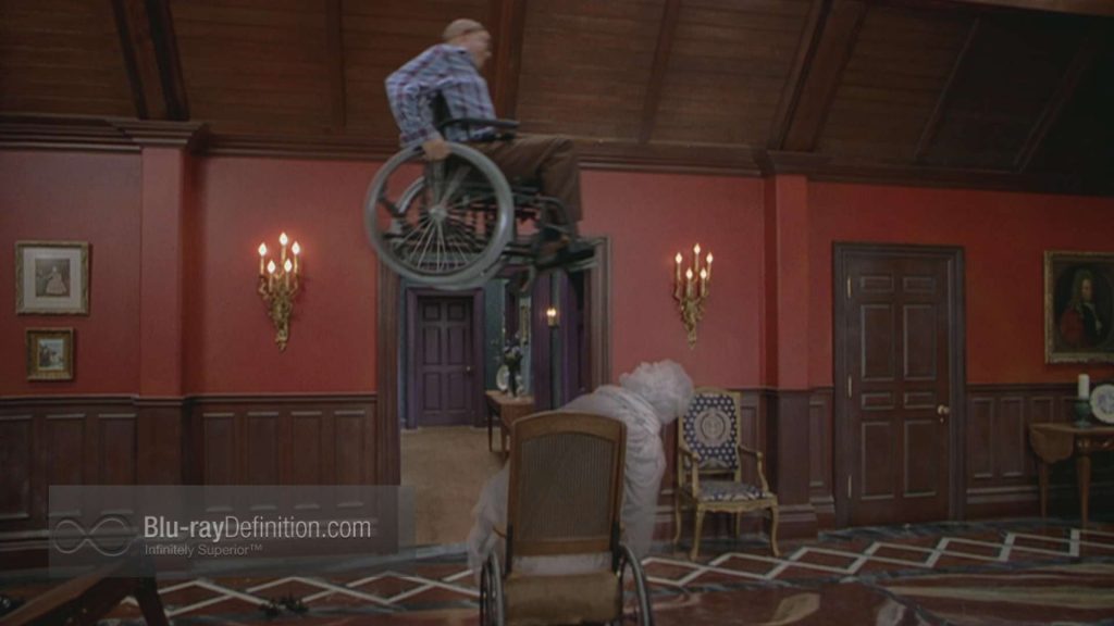 Scary Movie 2 Blu-ray Review | TheaterByte